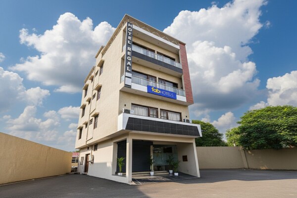 Fabhotel Regal - Mohali