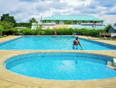 Hotel Staridge Limited