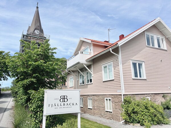 Fjällbacka Bed & Breakfast - Båstad