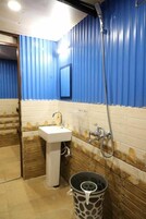 Quarto superior, vista para a montanha | Banheiro