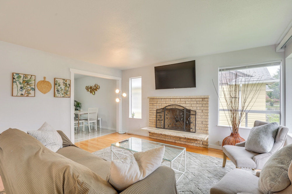 7 Mi To Dtwn: Pet-friendly Abode In Seattle! - Bellevue, WA