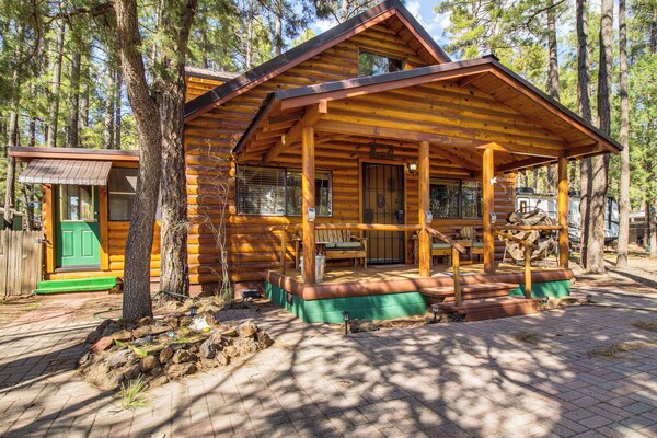 Ski, Hike & Relax: Forest-view Haven In Lakeside! - Arizona