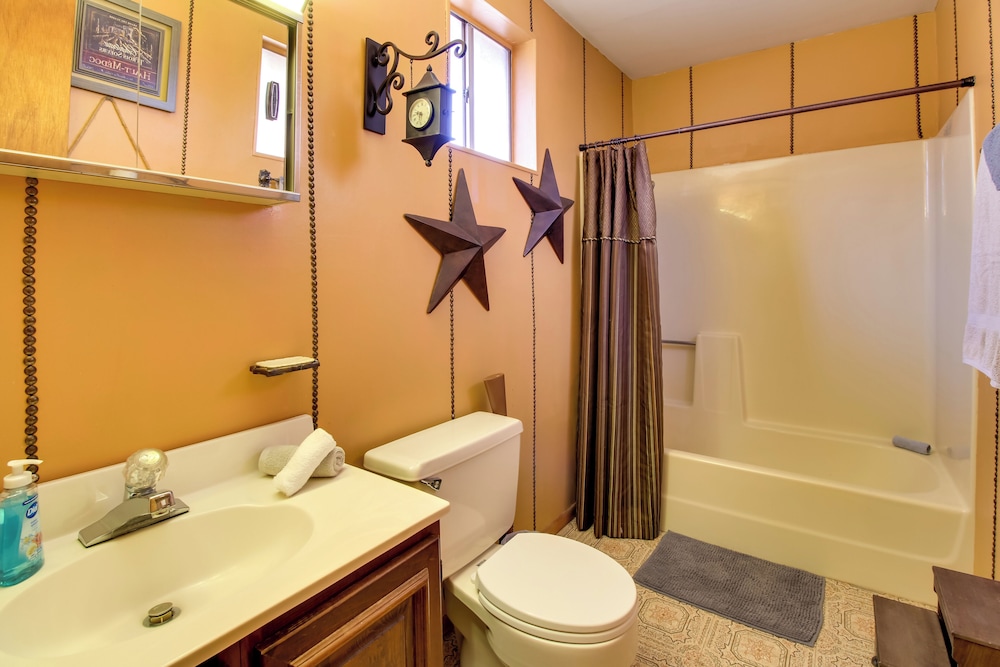 Ski, Hike & Relax: Forest-view Haven In Lakeside! - Pinetop-Lakeside, AZ