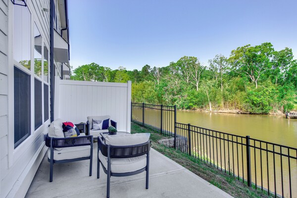 Steps To Lake Greenwood: Waterfront Gem W/ Patio - Lake Greenwood, SC