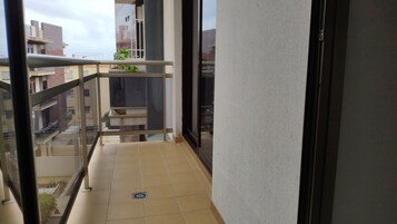 Apartamento, 2 quartos | Sacada