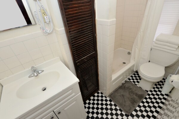 2br Upper East Side Near Central Park - Fort Lee, NJ