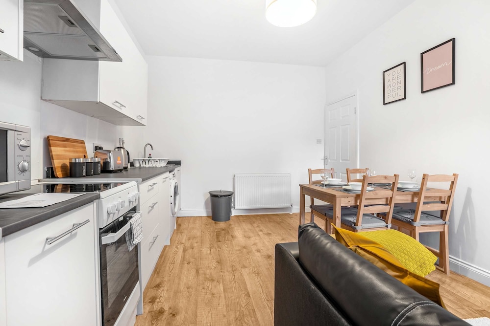 2 Bed-ground Floor-free Parking - Kirkcaldy
