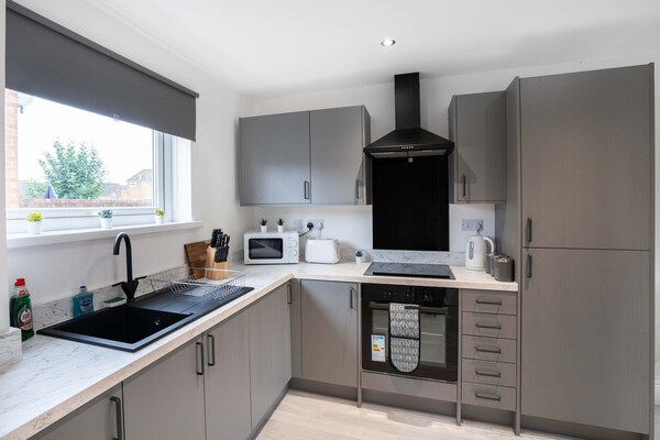 3 Bedroom House-free Parking - Newcastle upon Tyne