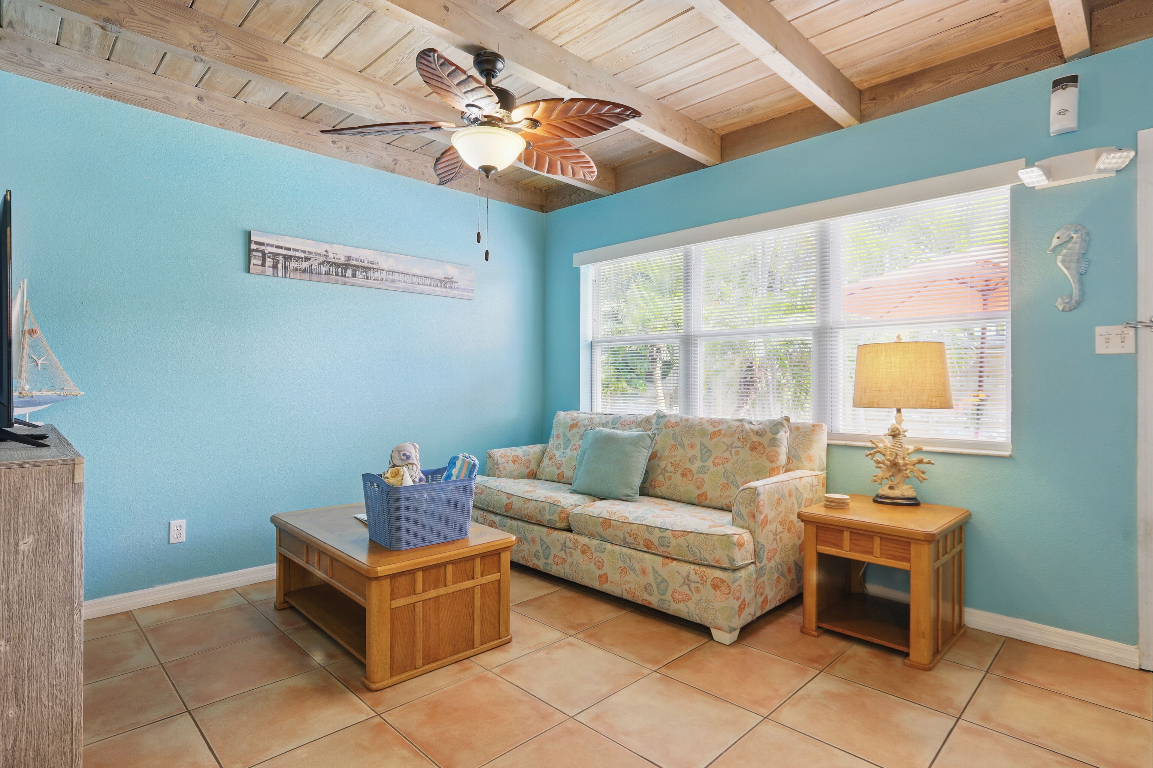 Coco Sands - Studio 3, One Block Walk To The Atlantic Ocean! - Cocoa Beach, FL