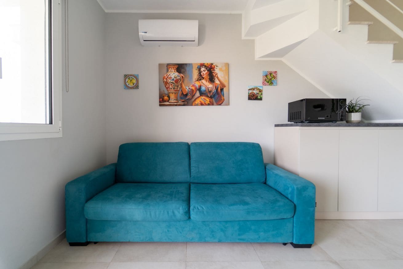 Charming 75 Sqm Seaview Apartment On Two Levels, For 5 People, Located Inside The Renowned Borgo 84 Residence, Equipped With Swimming Pool And Cycle Path. The Property Is Located Just 3 Km From The Center Of Marzamemi, One Of The Most Fascinating Seaside - Pachino