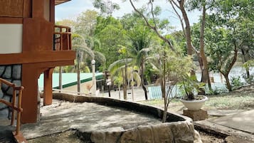 Villa | 1 quarto, secretária, roupa de cama fornecida