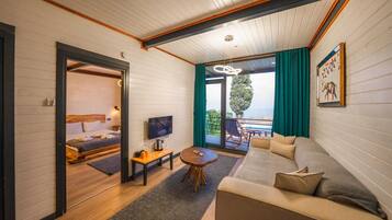 Casa de Campo Deluxe, 1 cama de casal e sofá-cama, vista para o lago | Com decoração personalizada, com mobília individualizada
