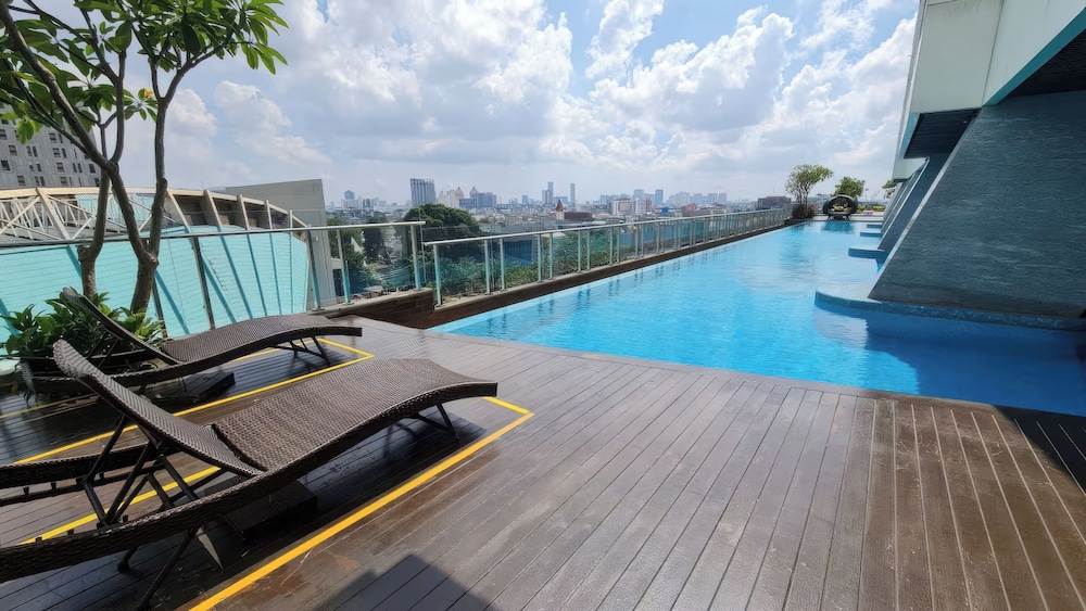 Genius Jakarta - Menteng Park Luxury Apt - Jakarta