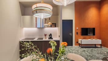 Apartamento Deluxe, 1 cama king-size e sofá-cama (Burano) | Sala de estar