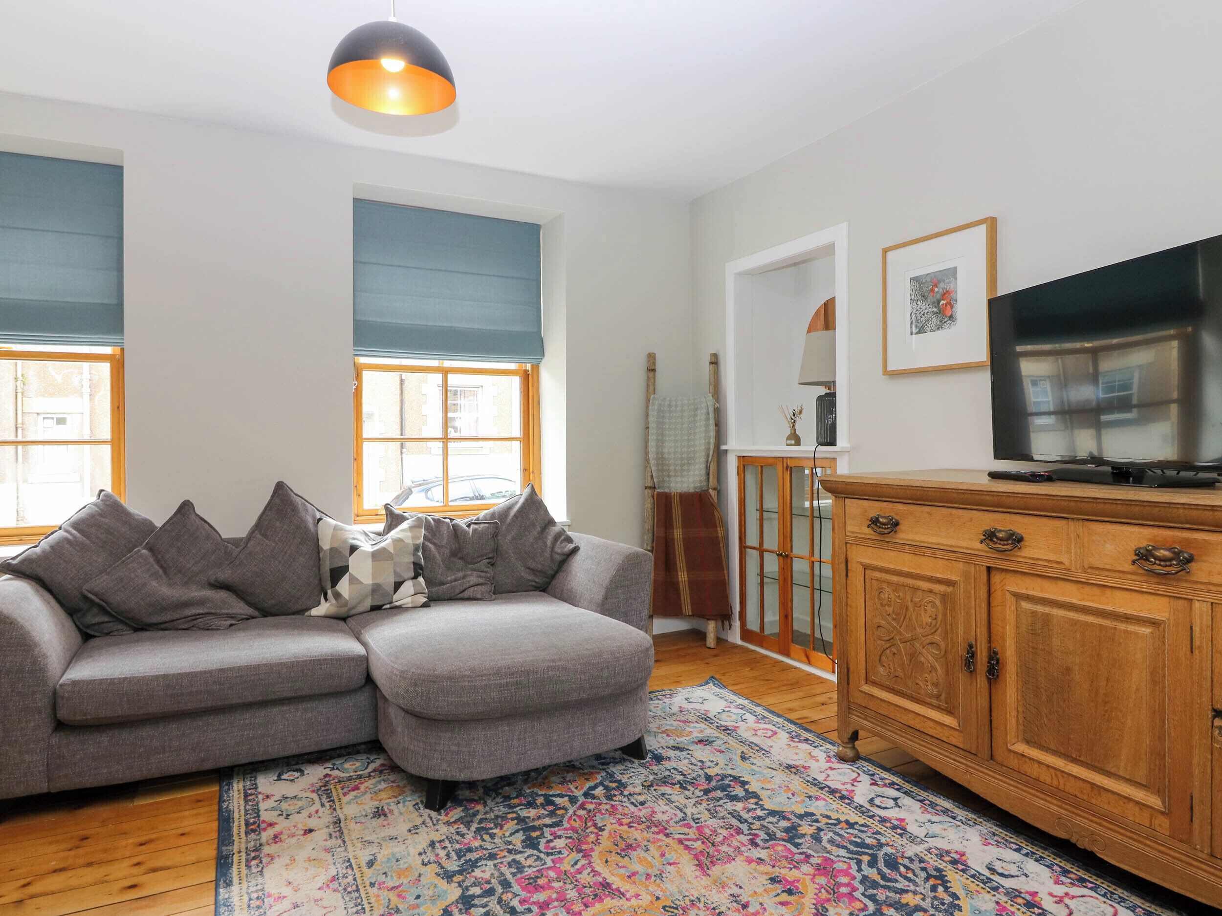 49 Castlegate, Pet Friendly, Character Holiday Cottage In Jedburgh - Jedburgh