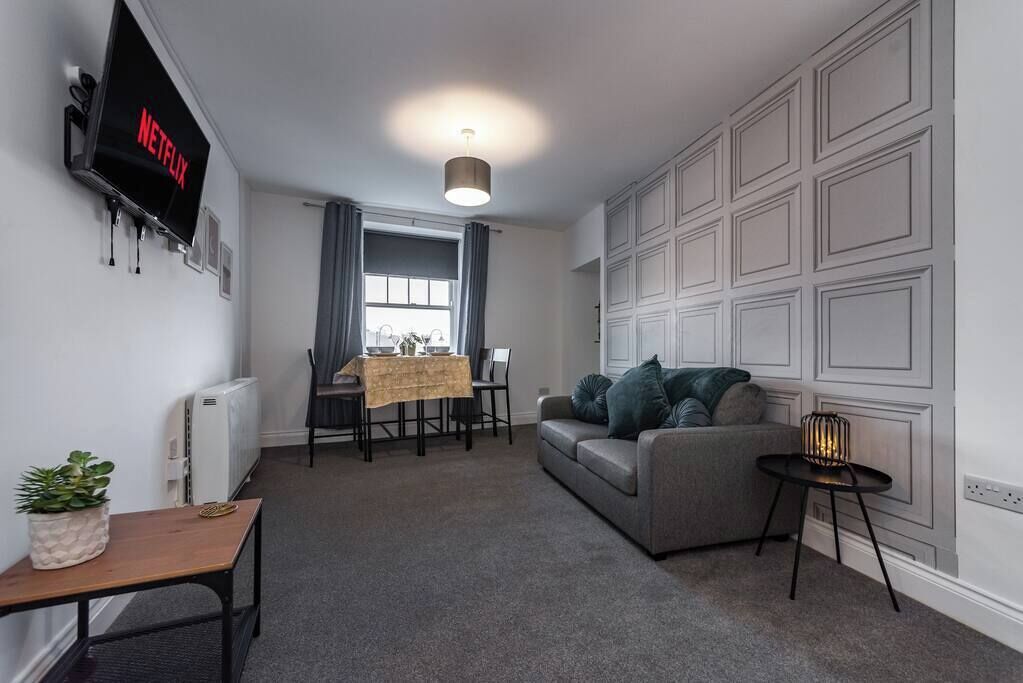 Contractor Room  Kitchen  Central Spot - Port Talbot