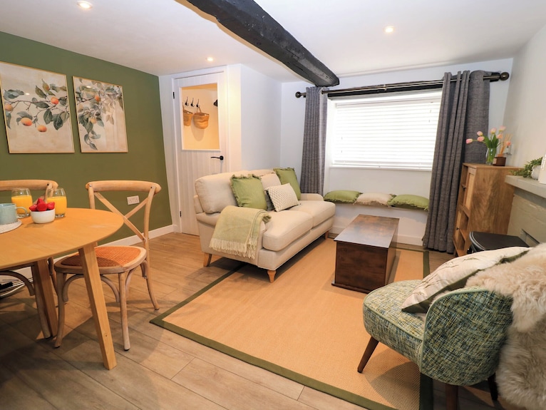 Bramley Cottage, Pet Friendly, With A Garden In Cirencester - バイベリー