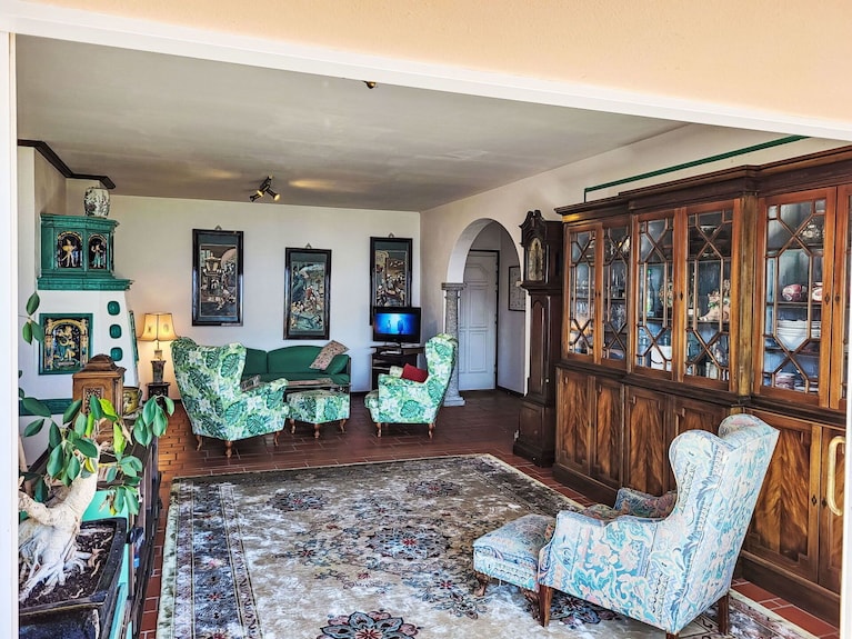 Bonito Apartamento Con Wifi, Piscina, Tv, Patio, Mascotas Permitida Y Vista Panorámica - Locarno