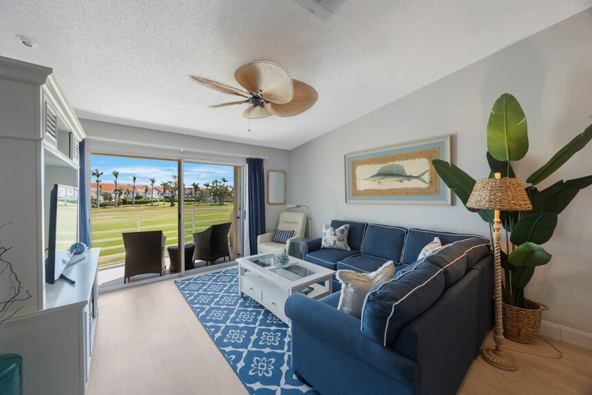 Sun, Sand & Poolside Vibes Ready For You! - St. Petersburg, FL