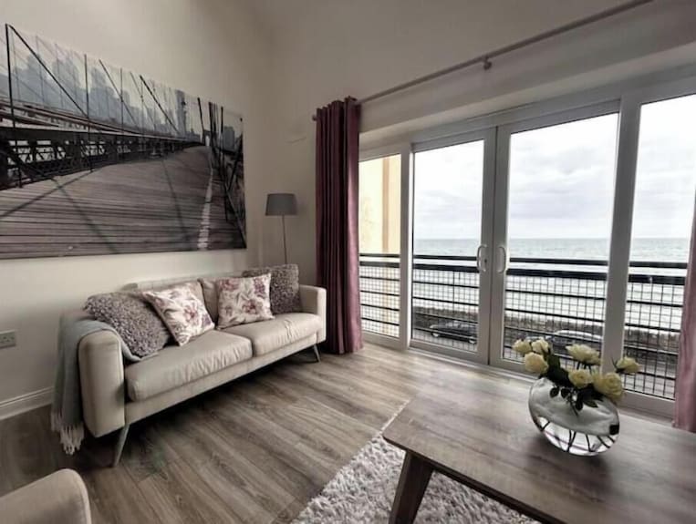 Sea Front Apartment In Tramore - 特拉莫爾