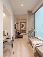 Suite Executiva, vista para o pátio | Edredões de penas, camas de colchão viscoelástico, cofre no quarto 