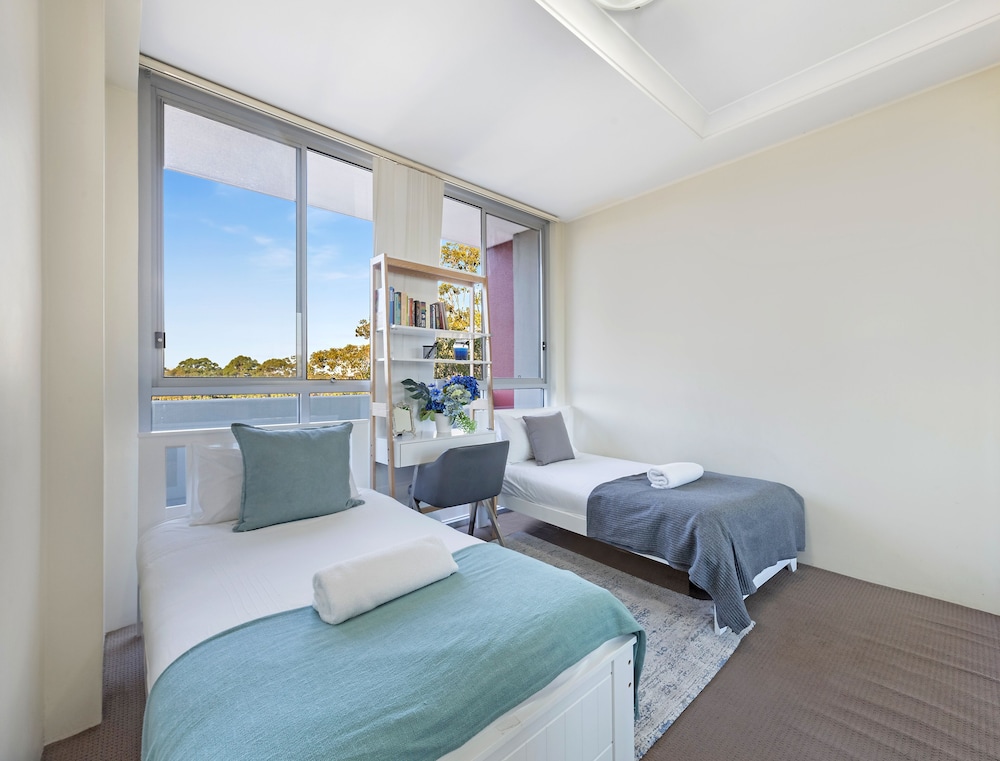 Kozyguru | Westmead | Modern Apt | Near Hospital - Parramatta