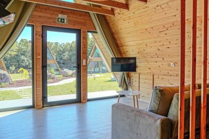 Villa Standard, varanda, vista para o jardim | Sala de estar