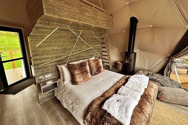1 Bedroom Chalet In Hoath, No Deposit - East Sussex