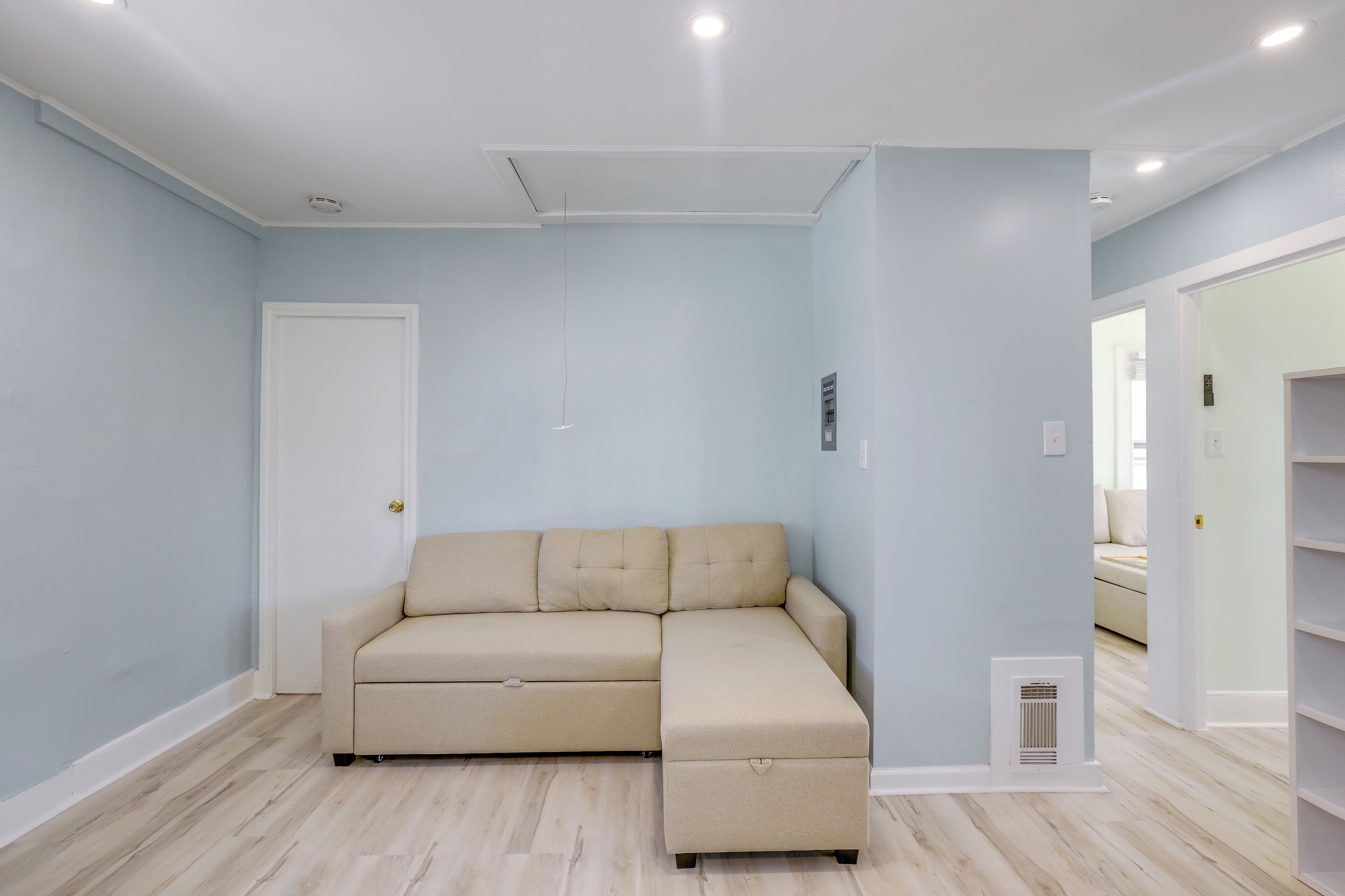 2 Blocks To Beach: Sunny Ocean Grove Apartment - Belmar, NJ