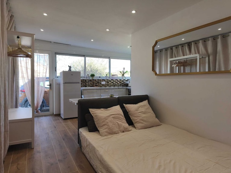 Charmant Studio Indépendant - Cucuron