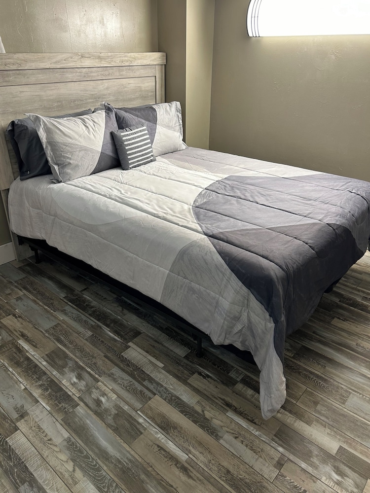 Sub Level Effiency - Geneva | Vrbo