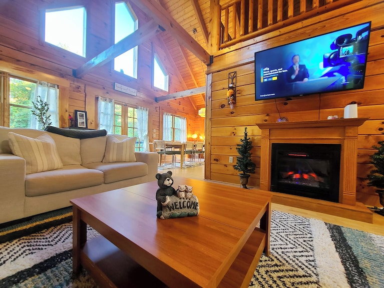 Pool - Fire Pit - Rv Parking - Movie Theater - Arcade - Family Friendly - Clay City, KY