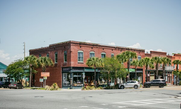 The Montgomery By Visit Apalach - St. George Island, FL