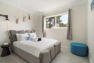 Apartamento Familiar, 2 quartos, pátio, vista para a montanha | 2 quartos, ferro/tábua de engomar, Wi-fi grátis