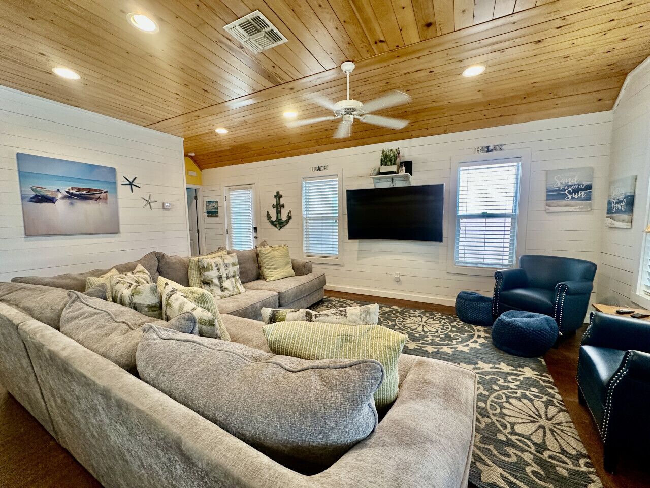 Family & Furry Friend Approved  Gated Home With 2 Pools - Port Aransas