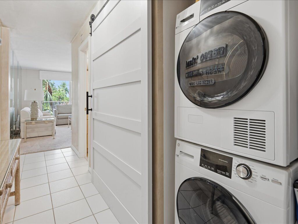 1br Marco Island Condo With Pool, Wifi, Walk-to-beach Access. - Marco Island, FL