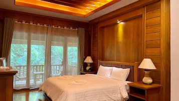 Quarto Deluxe | 1 quarto, cofre no quarto, secretária, cortinas/cortinados opacos