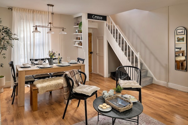 Cottage In Snowdonia Near Scenic Trails - Snowdonia National Park