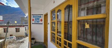 Fachada da propriedade