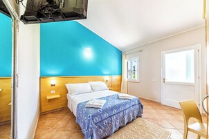 Quarto Duplo | Secretária, Wi-fi grátis