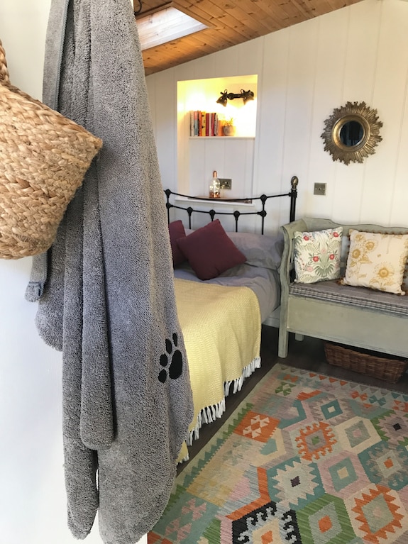 The Old Workshop, Near Cheddar - Cheddar