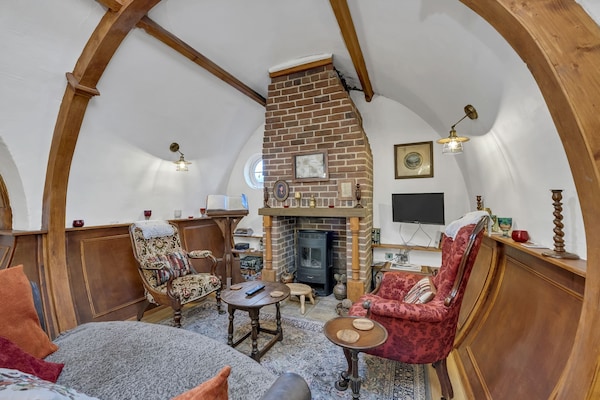 Retreat In Suffolk's Woodland Countryside - Suffolk