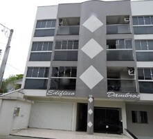 Apartamento standard | Detalhe da fachada