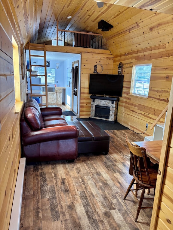 Little Red Cabin With Wifi In Duck Creek Village - Utah