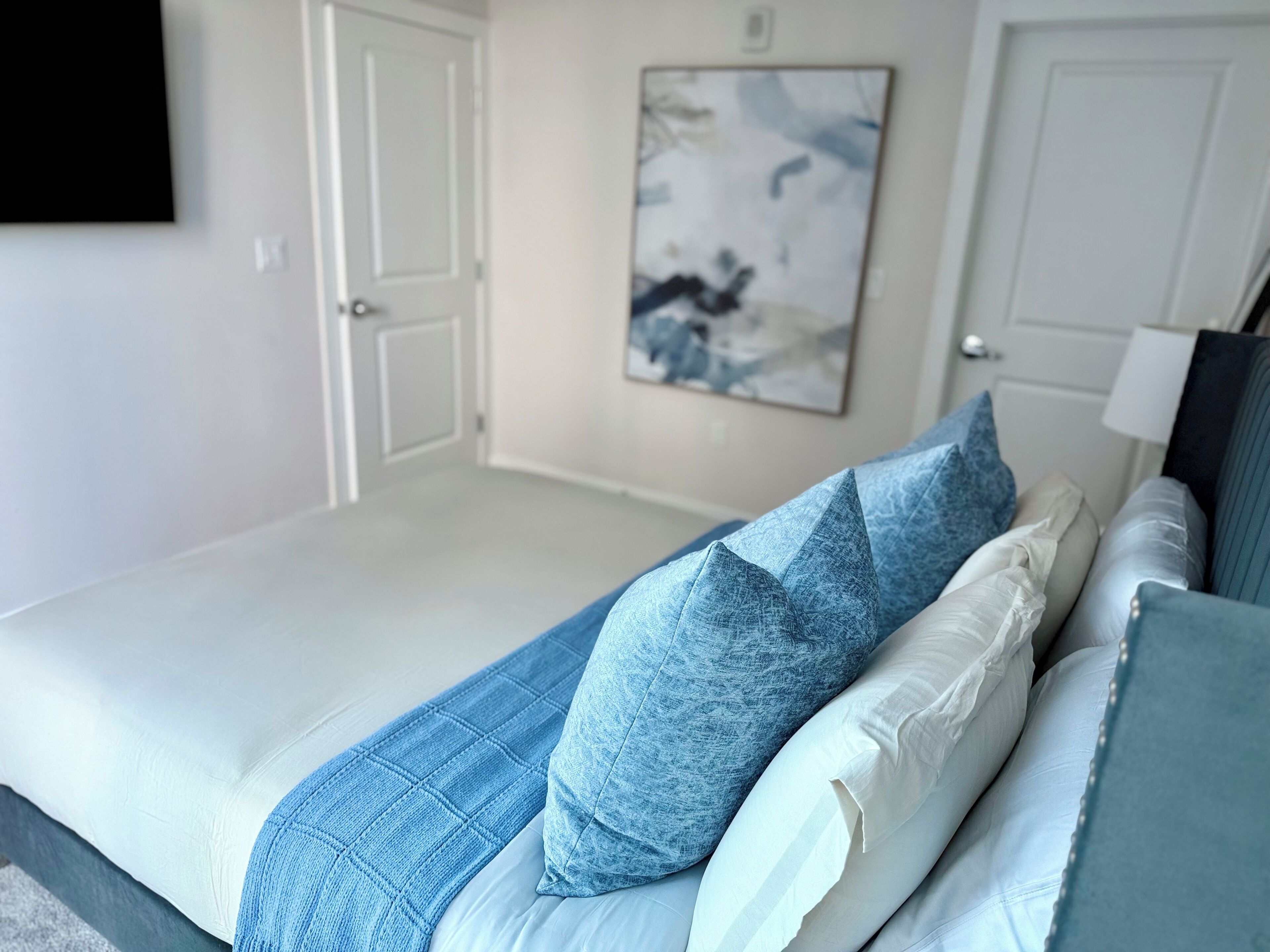 Chic & Modern 2br Apartment In The Heart Of Buckhead  Walk To Dining & Shops! - Decatur, GA