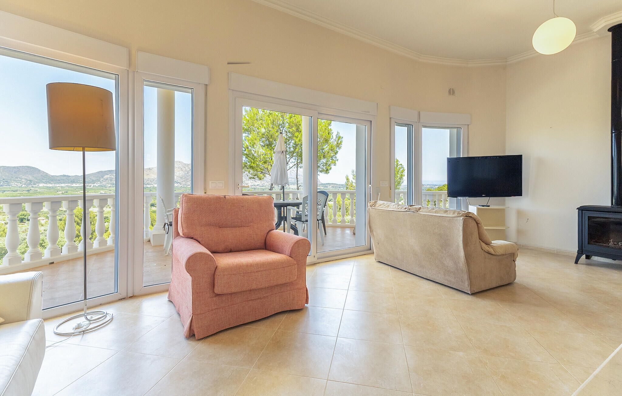 Superbe Maison à Orba Avec Wifi - Orba