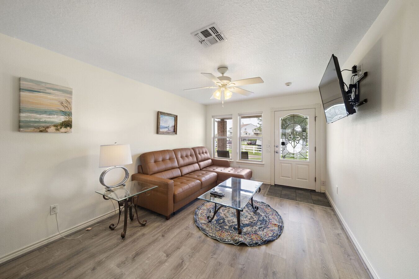 Relaxing Coastal Cottage Close To The Beach - Galveston, TX