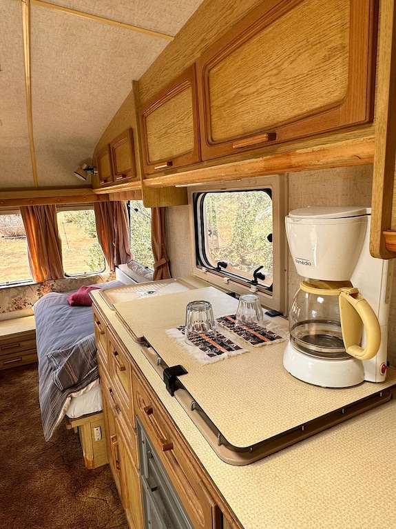 Michas Caravan For 2 See The Herd Of Horses From Your Bed - Portugal