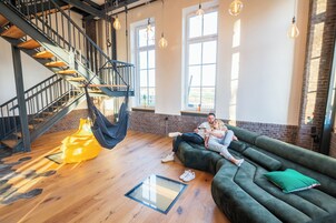 Estúdio, vista para o jardim | Sala de estar