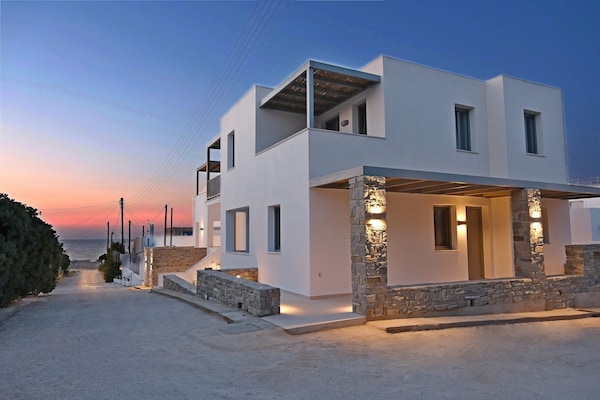 La Maltese Central - Paros